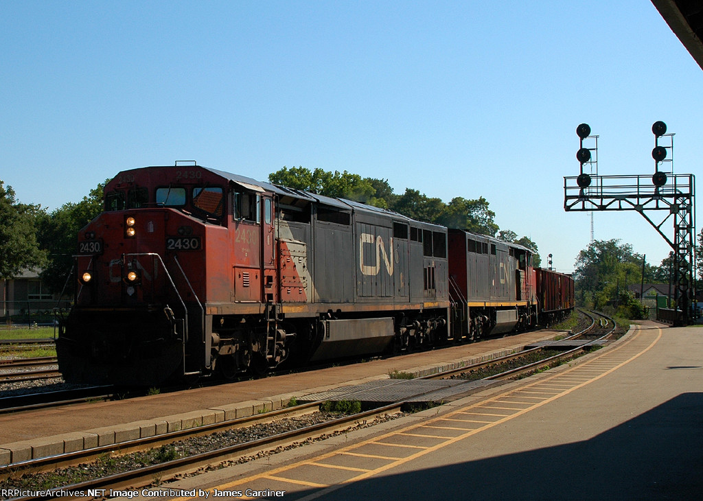 CN 907